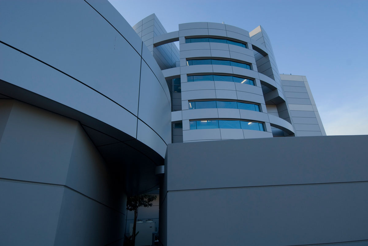 Fire-Retardant Aluminum Panels Elevate Mission Hospital Tower Design ...