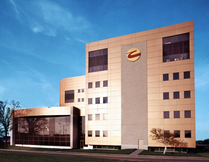 Clarion Hotel Shines with Copper Penny ACM Panels | ALUCOBOND